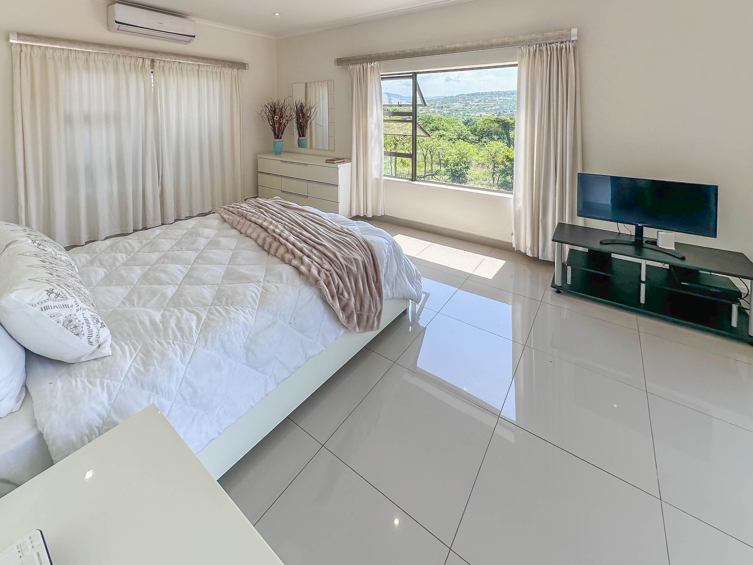 4Bedroom 3Bathrooms WildLife Estate Property For Sale Ntulo in ...
